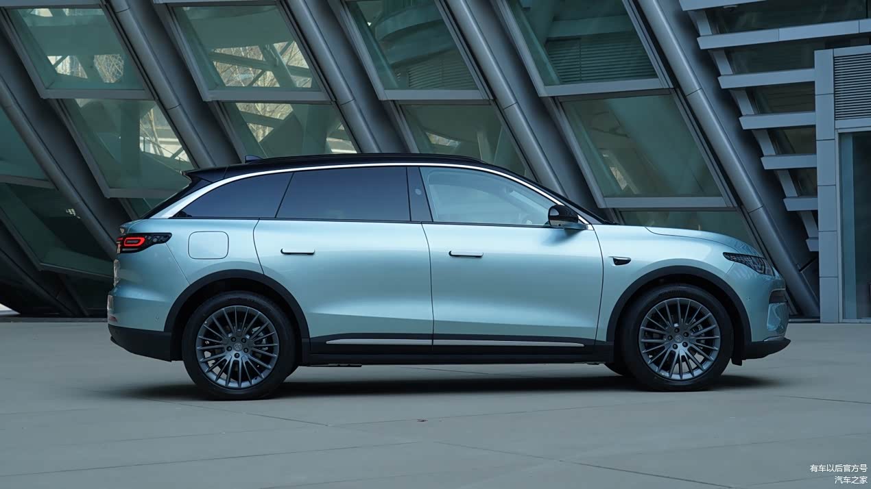 抢先实拍零跑C11增程版：搭载1.2T增程器，纯电续航超理想L7_车家号_汽车之家