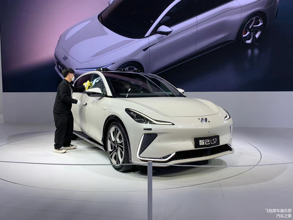 2022广州车展，纯电中大型SUV智己 LS7亮相_车家号_发现车生活_汽车之家