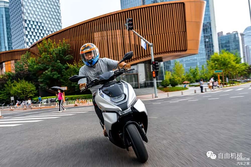 打开传统思想的钥匙，试驾极核AE8 S+_车家号_发现车生活_汽车之家