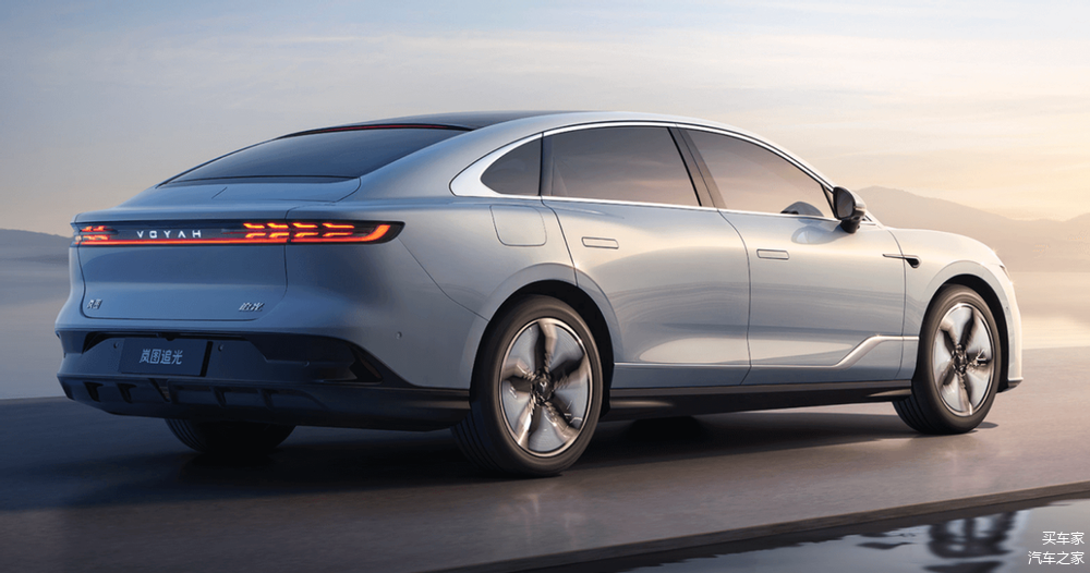 价差近10万的岚图追光，对上蔚来ET7你会考虑谁？_车家号_发现车生活_汽车之家