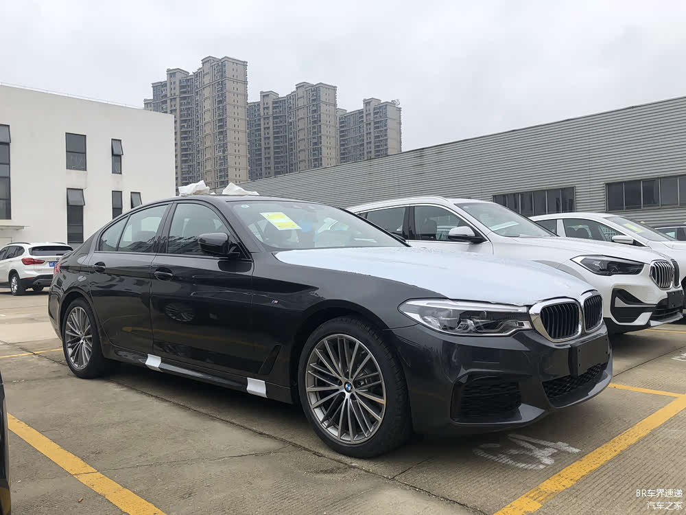 【令人心醉神迷的神秘灰，2020款G30标轴530i新车测评（多图）】_车家号_发现车生活_汽车之家