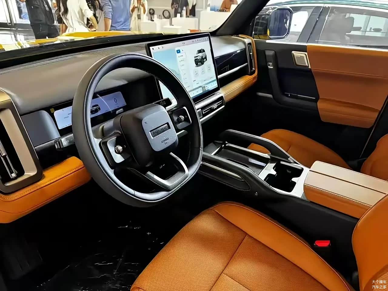 奇瑞风云X3L实车来袭，方盒子造型吸睛，1.5T增程+个性内饰爱了！_车家号_汽车之家