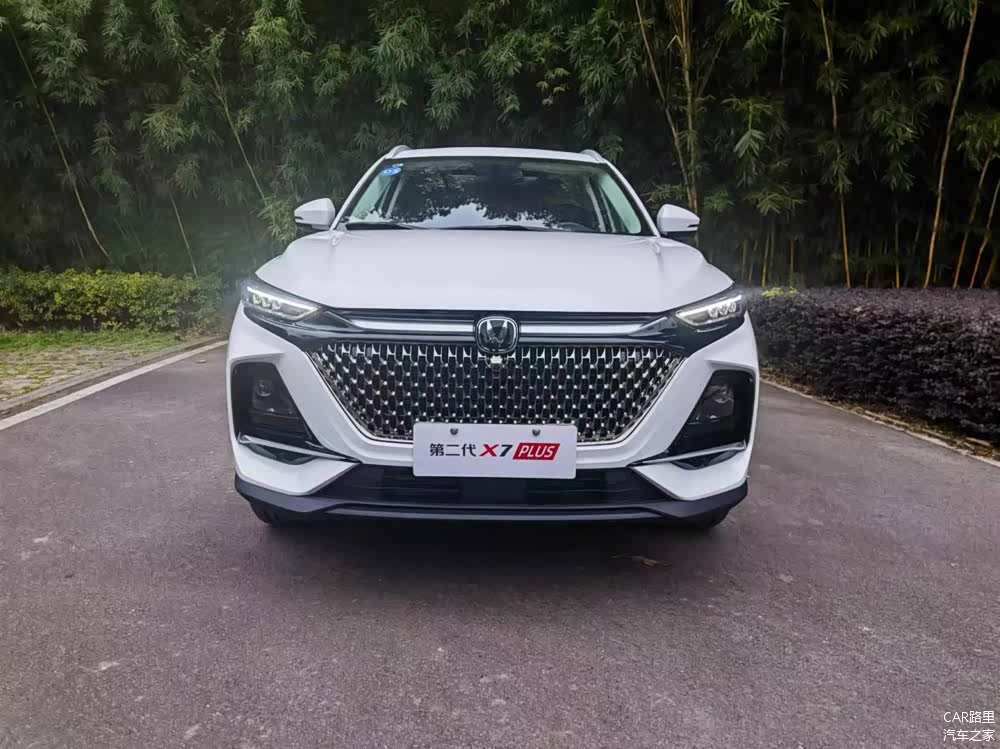 试驾第二代长安X7PLUS，十万级真7座SUV，一大三好刚需首选_车家号_发现车生活_汽车之家