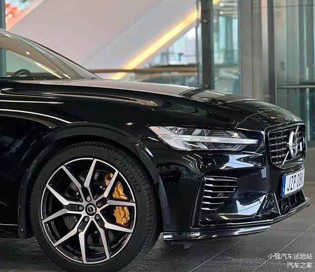 2023款沃尔沃V60，搭载2.0T+8AT，竞争奥迪A4大“瓦罐”！_车家号_发现车生活_汽车之家