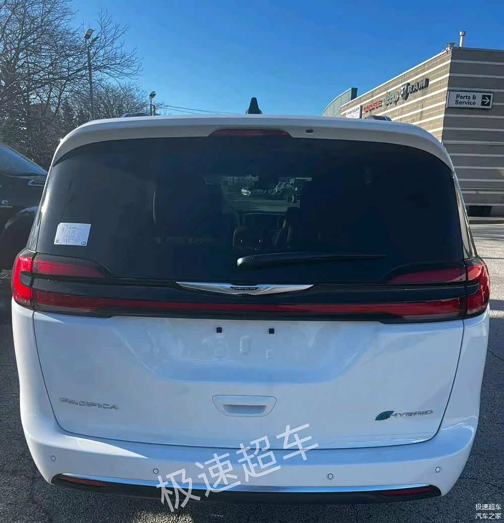 别克GL8的“兄弟车型”，海外落地不足30万，实拍“大捷龙”MPV_车家号_发现车生活_汽车之家