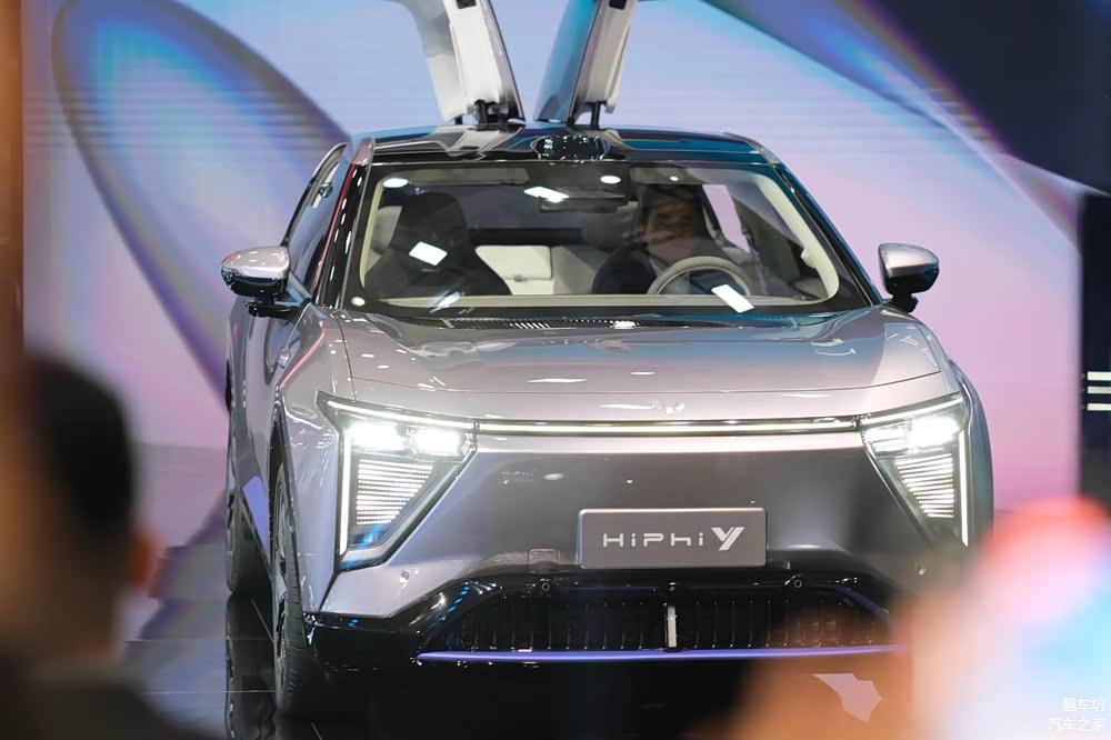 直击上海车展|高合HiPhi Y亮相，续航超800km_车家号_发现车生活_汽车之家