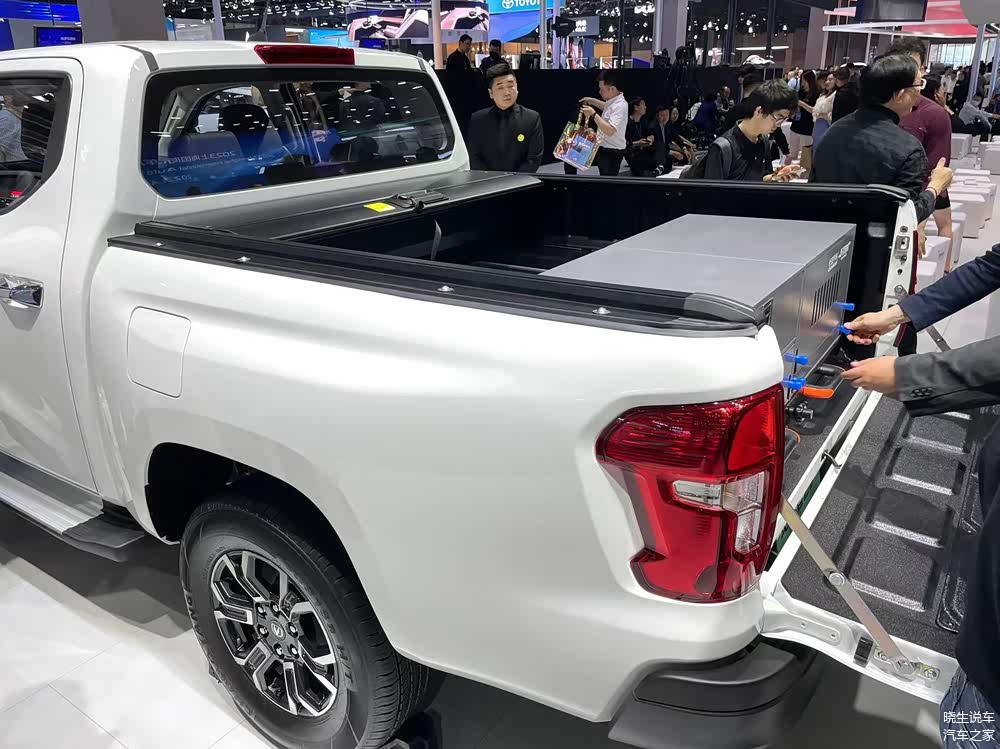 长安览拓者EV亮相 造型霸气 轴距3180mm_车家号_发现车生活_汽车之家