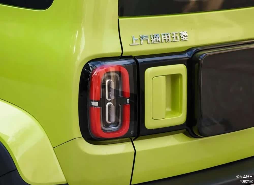 五菱版电动吉姆尼上市，售价7.98万和8.98万，续航303km_车家号_发现车生活_汽车之家