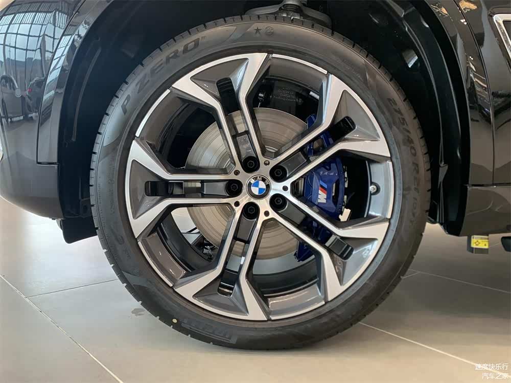 华晨宝马X5L价格最高的车型：2022款改款40Li尊享型M运动套装实拍_车家号_发现车生活_汽车之家