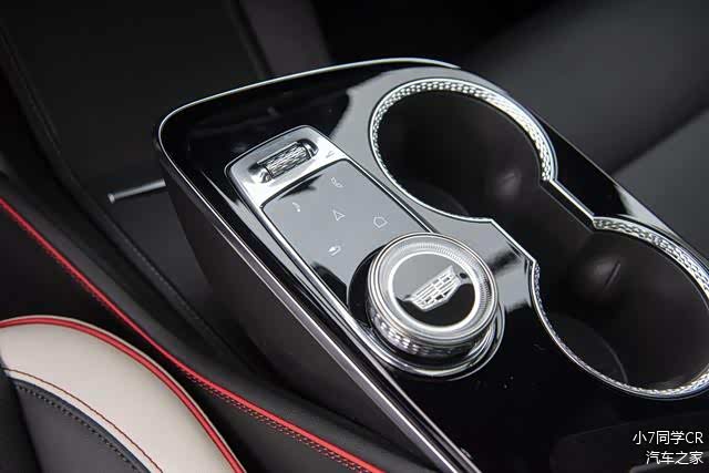 凯迪拉克GT4上市，1.5T/2.0T动力，33英寸中控屏，售价21.97万元_车家号_发现车生活_汽车之家