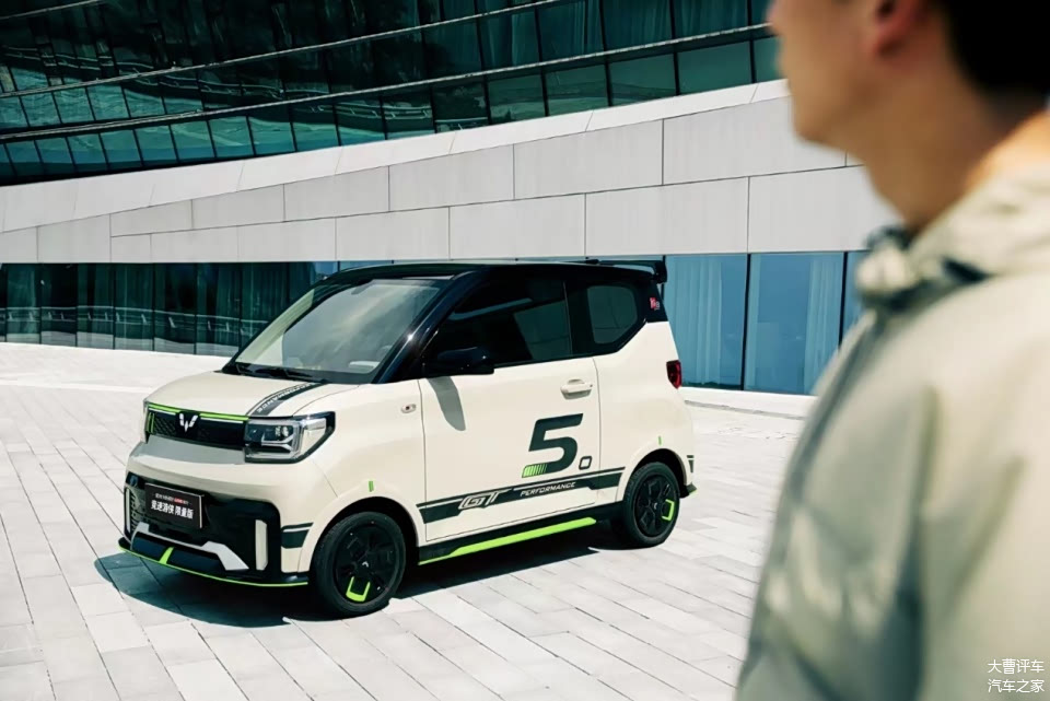 5.58万起，至高300公里续航，宏光MINIEV GAMEBOY静态解读_车家号_发现车生活_汽车之家