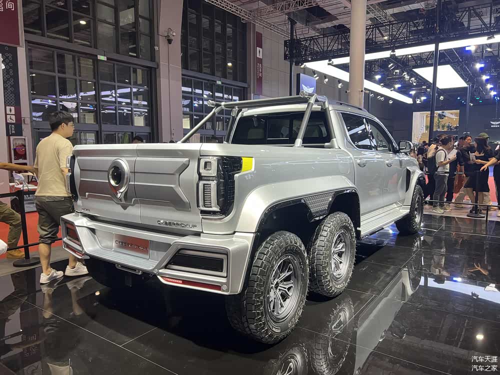 搭3.0T插混系统，6X6驱动，山海炮6X6车型亮相上海车展_车家号_发现车生活_汽车之家