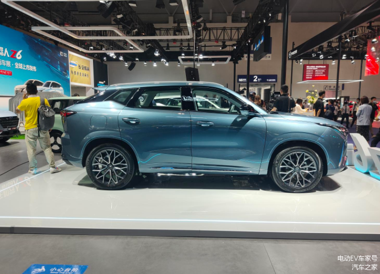 长安欧尚Z6 iDD上市！外观科幻霸气，配插混系统，仅15.58万起_车家号_发现车生活_汽车之家