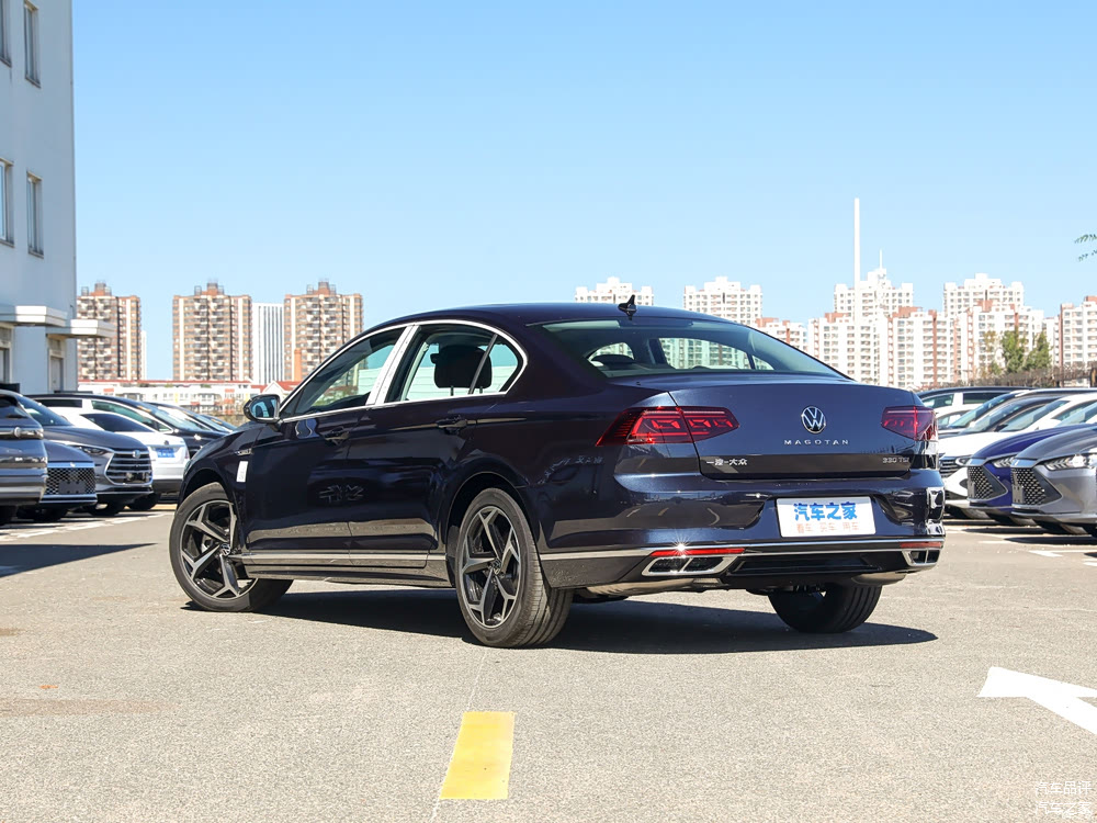 到底是买大众迈腾，还是奥迪A4L，二者的差别其实真的很大_车家号_发现车生活_汽车之家