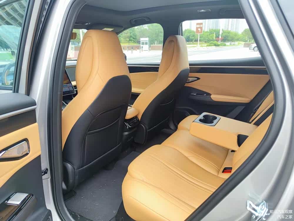 动力安全双保障，吉利银河L7引领超级电混SUV的性价比巅峰_车家号_发现车生活_汽车之家