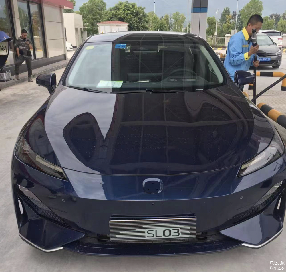 长安深蓝SL03氢燃料电池版实车：续航700km以上！清洁无污染？_车家号_发现车生活_汽车之家