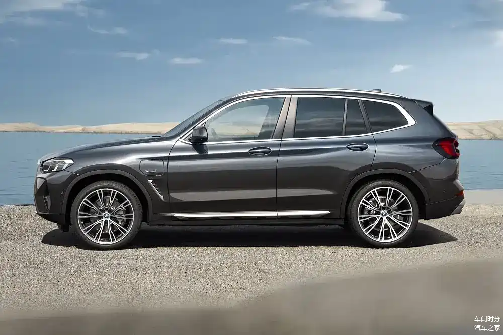 外观内饰焕然一新！全新宝马X3海外曝光，2.0T+8AT，对标奔驰GLC_车家号_发现车生活_汽车之家