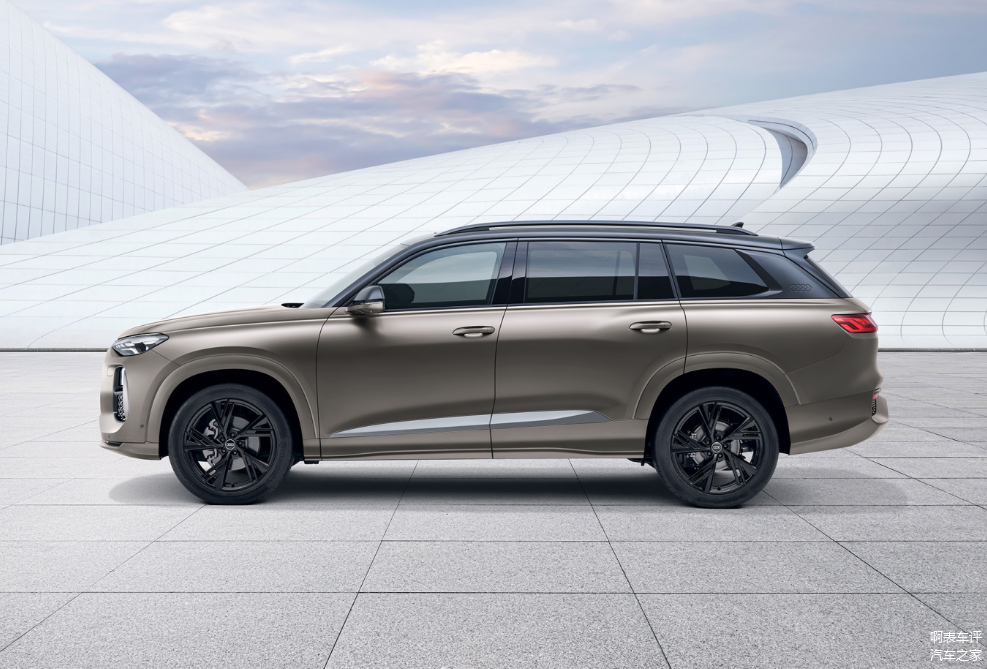 奥迪Q6来了，45.96万起，搭2.0T/2.5T引擎，将于11月6日正式交车_车家号_发现车生活_汽车之家