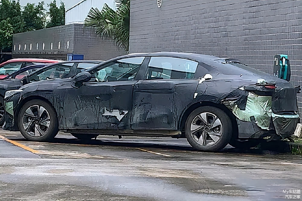 长安全新纯电动轿车C385谍照首次曝光！或对标小鹏P5_车家号_发现车生活_汽车之家