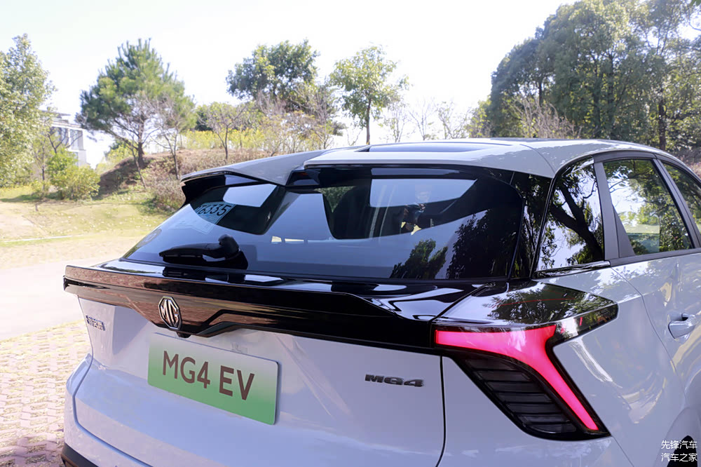 动态体验MG4 EV：车内B级大客厅，10万级少有的钢炮级驾控_车家号_发现车生活_汽车之家