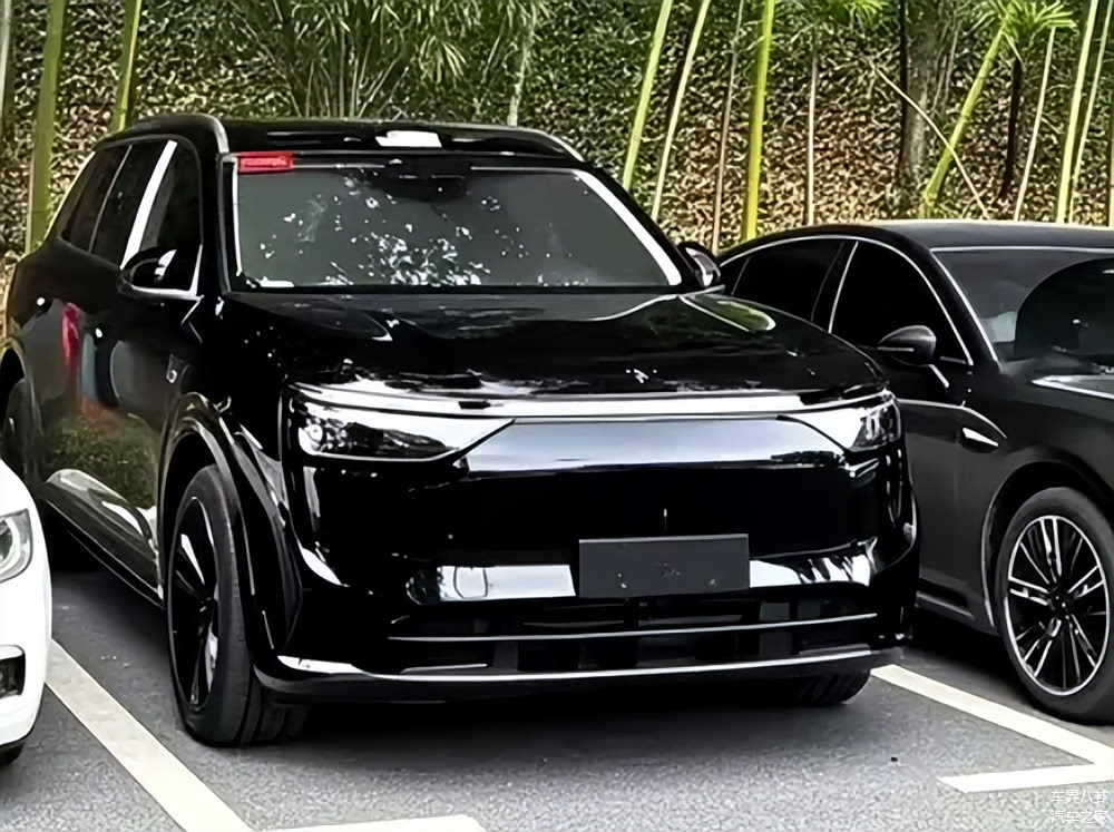 比M7大，比M9紧凑！问界M8配激光雷达+三联屏，尺寸空间是亮点_车家号_发现车生活_汽车之家