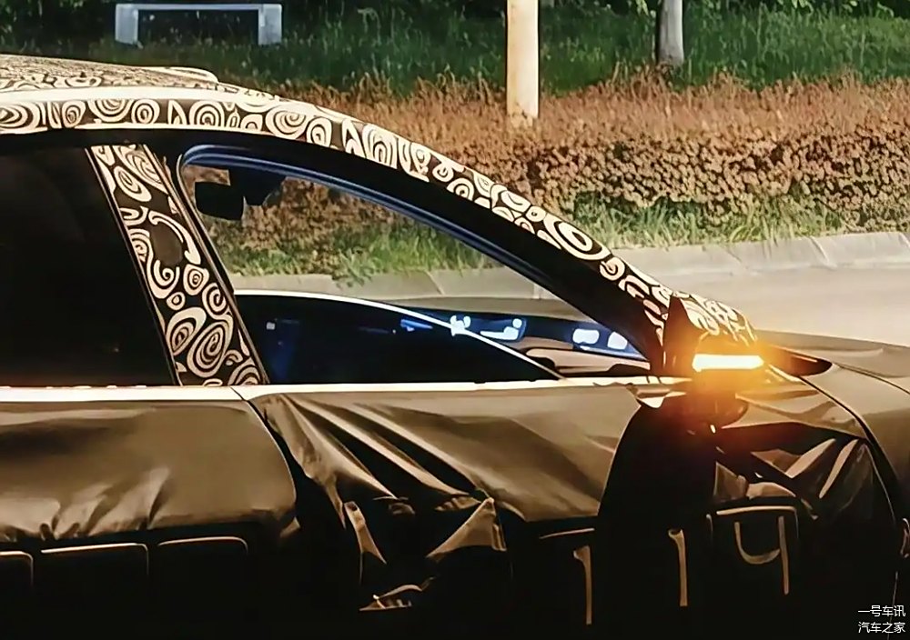 小米YU7更多实车图流出，近5米身姿展露无遗，691马力对决特斯拉_车家号_发现车生活_汽车之家