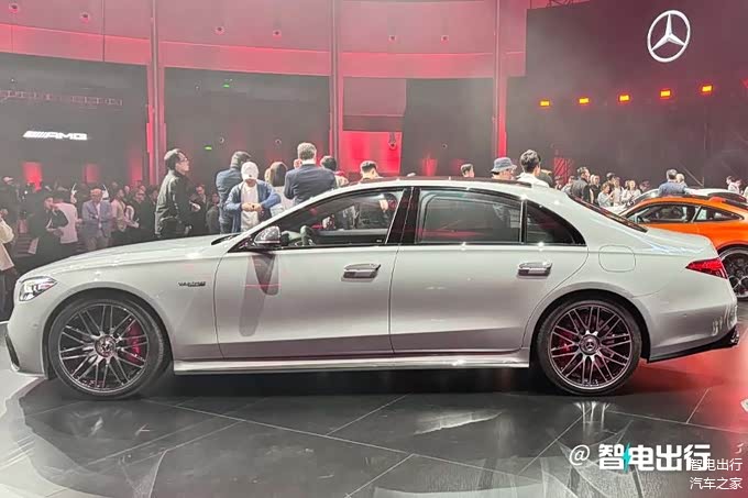 奔驰2.0T四缸C63来了！比老款4.0T八缸贵20.3万，接受吗？_车家号_汽车之家