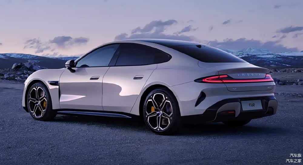 【对比】20万以上的纯电车 小米SU7 VS 特斯拉Model 3_车家号_发现车生活_汽车之家