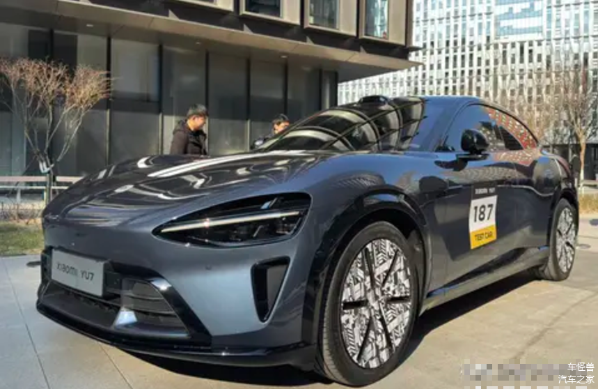 小米YU7更多高清实车图曝光！续航超800km，竞争特斯拉Model Y！_车家号_发现车生活_汽车之家