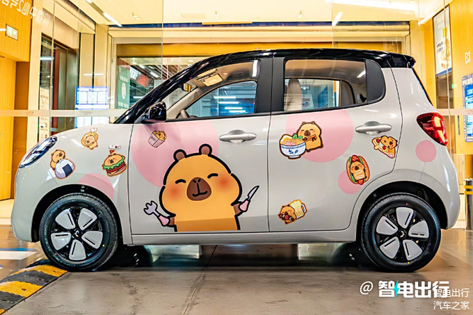 五菱销售：新宏光Mini EV四门版将上市！售价、配置提前曝光_车家号_发现车生活_汽车之家