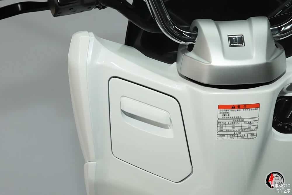 15980元，豪爵UHR150高手把版静态测评，对比春风150SC优势几何？_车家号_发现车生活_汽车之家