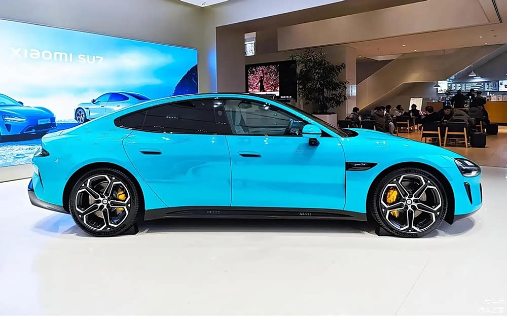 小米SU8正式曝光！售价或23.59万起，销售前景能否超越小米SU7？_车家号_发现车生活_汽车之家