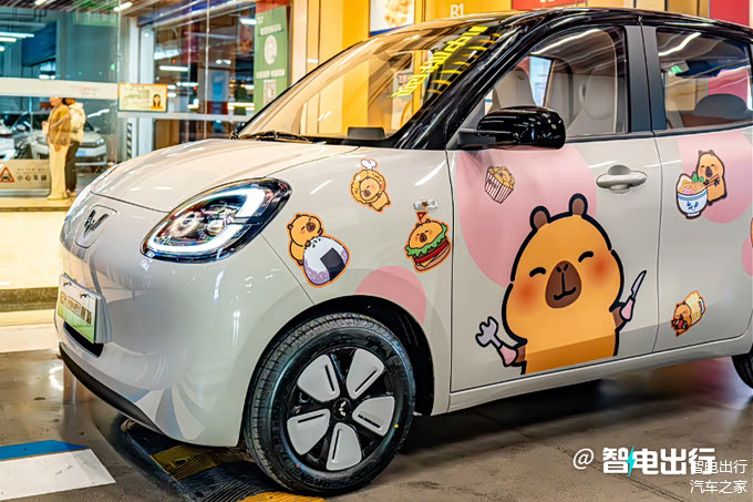 五菱销售：新宏光Mini EV四门版将上市！售价、配置提前曝光_车家号_发现车生活_汽车之家