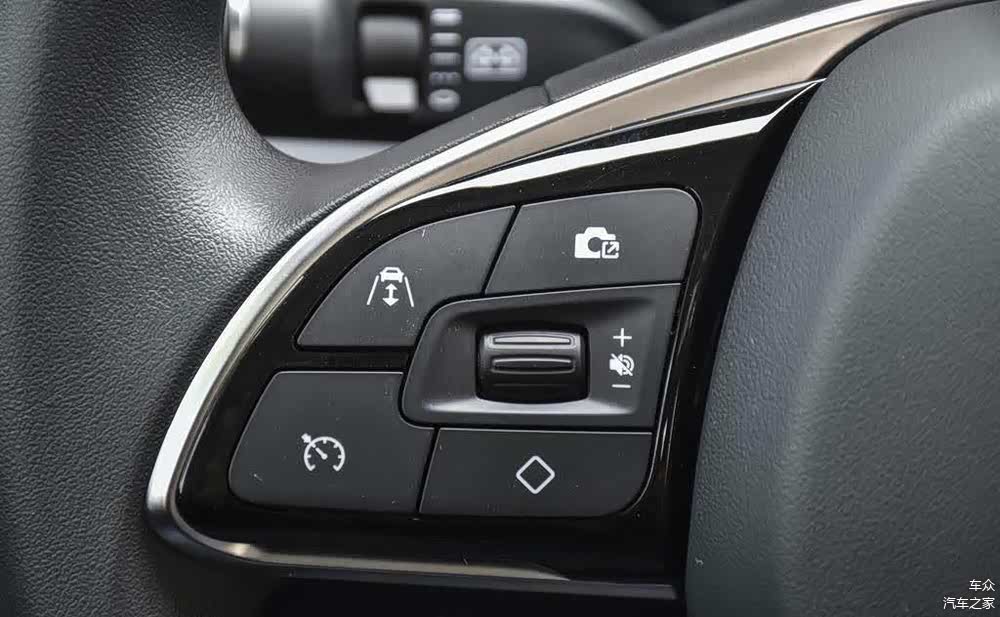 凭啥说零跑S01成功了？能代表国产跑车？451km续航双液晶带辅驾_车家号_发现车生活_汽车之家