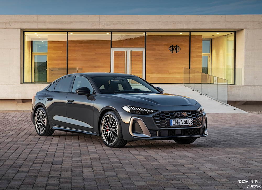 新架构+含华量+纯血，上汽奥迪A5L首次曝光大揭秘！_车家号_发现车生活_汽车之家