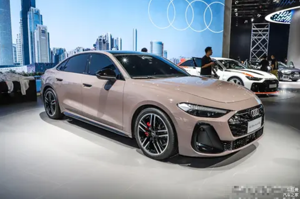 全新奥迪A5L内饰曝光，配三屏座舱+2.0T动力，明年下半年上市_车家号_发现车生活_汽车之家