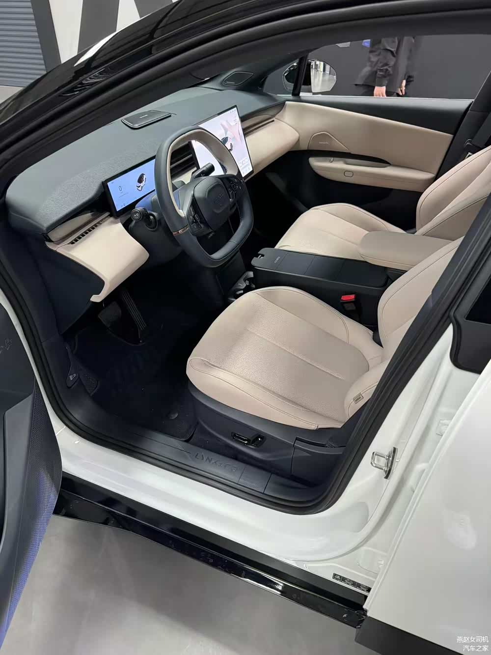 领克Z20实车现身，比元PLUS更大+无框车门，配340马力+4.5C快充_车家号_发现车生活_汽车之家