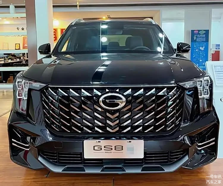 2025款广汽传祺GS8到店实拍，五座布局，配置完善，全系标配2.0T_车家号_发现车生活_汽车之家