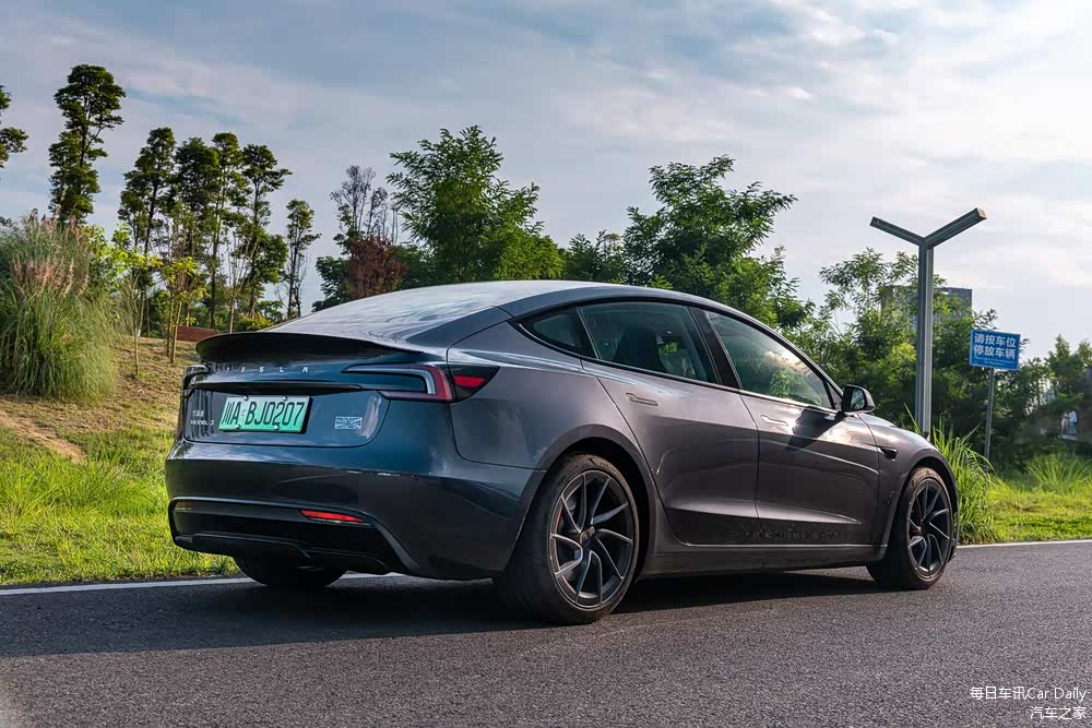 Model 3高性能版开起来怎么样？听听资深车主的评价_车家号_发现车生活_汽车之家