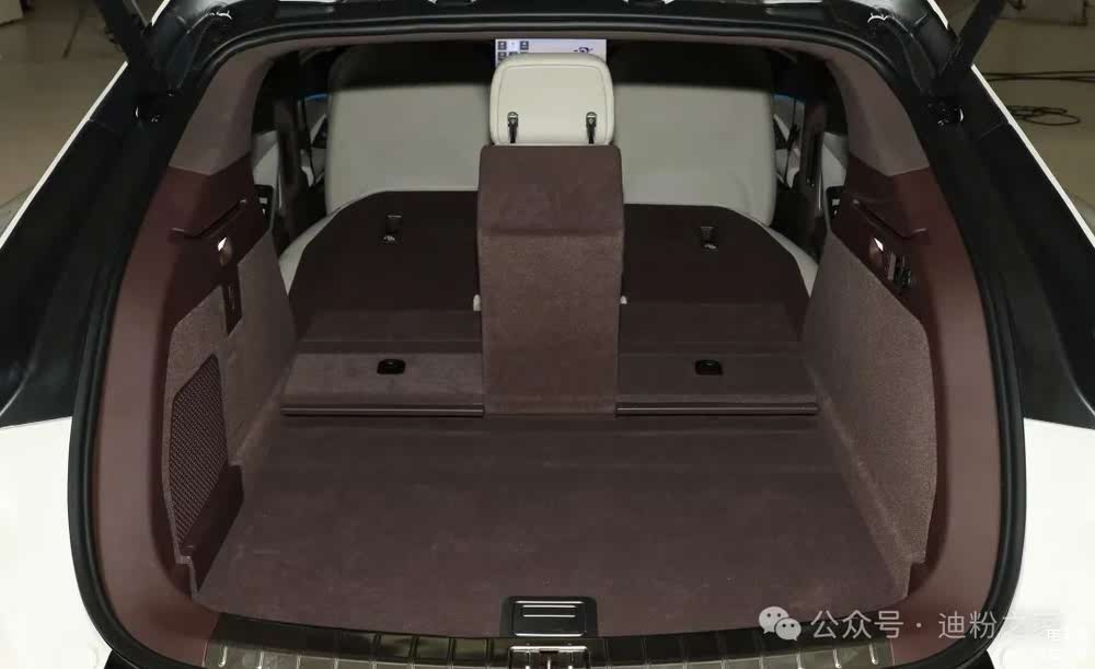 设计细节对标BBA？腾势Z9GT内饰曝光：后排冰箱瞩目_车家号_发现车生活_汽车之家