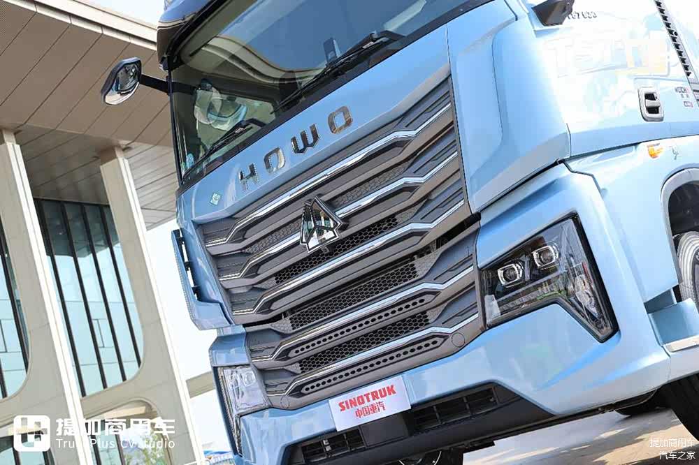 名为豪沃TS7，中国重汽又推出一款高端重卡，实拍带你看配置如何_车家号_发现车生活_汽车之家