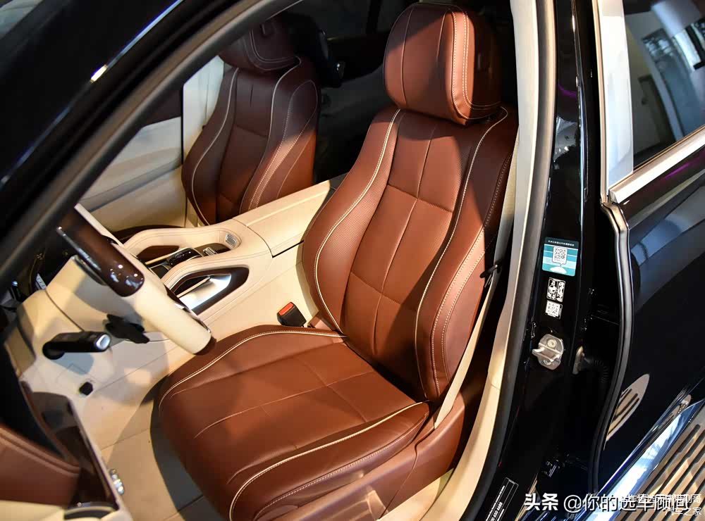 顶级奔驰200万以内！大老板选择的迈巴赫SUV，实拍奔驰迈巴赫GLS_车家号_发现车生活_汽车之家