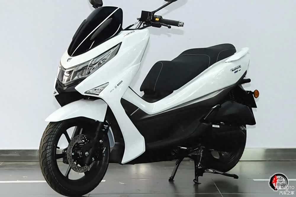 15980元，豪爵UHR150高手把版静态测评，对比春风150SC优势几何？_车家号_发现车生活_汽车之家