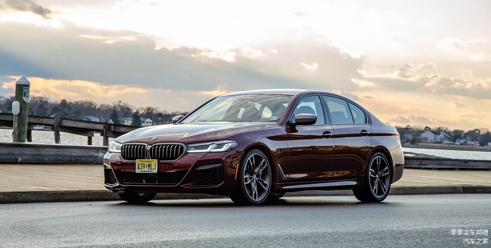 2021款宝马M550i xDrive评测 科技、动力、安全三大科目获高分_车家号_发现车生活_汽车之家