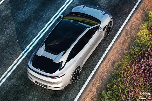 【文章】极氪007GT现场实拍！2.84秒破百，825km续航，智驾新体验！_车家号_汽车之家