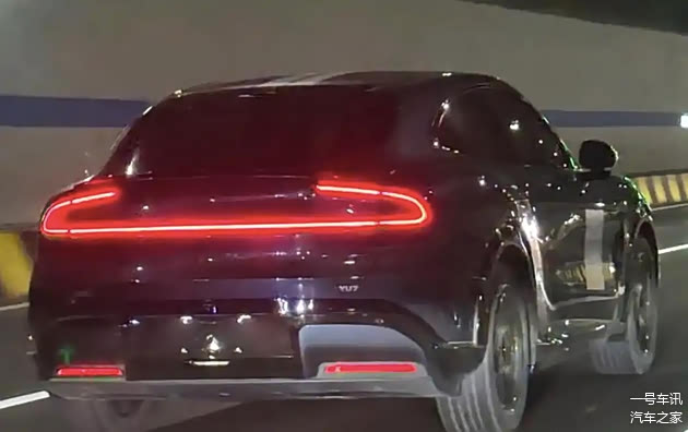 【文章】小米YU7标准版惊喜现身！不靠激光雷达，能否与Model Y一决高下？_车家号_汽车之家