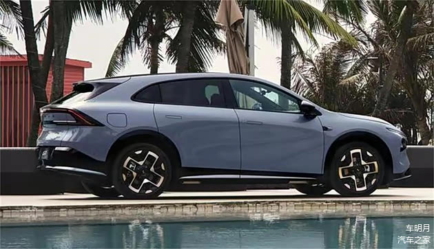 【文章】小鹏G7实车曝光！预计售价25万左右，直面竞争特斯拉焕新Model Y_车家号_汽车之家