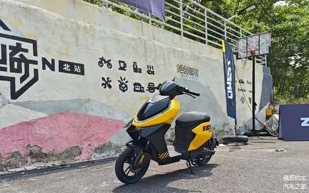 【文章】极核AE4系列：电动摩托界的“速度与激情”，性能与价格怎么样？_车家号_汽车之家