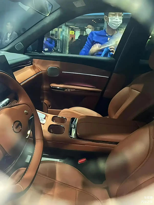 【文章】全新传祺S7实车到店，配科幻大灯+1.5T混动+四驱智驾，续航破千！_车家号_汽车之家